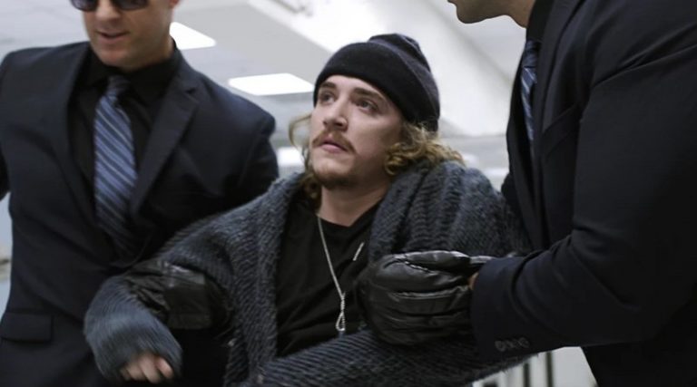 Alien Code (2018) - Boca do Inferno