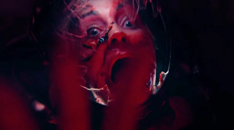 Ash: Planeta Parasita (2025) - Boca do Inferno